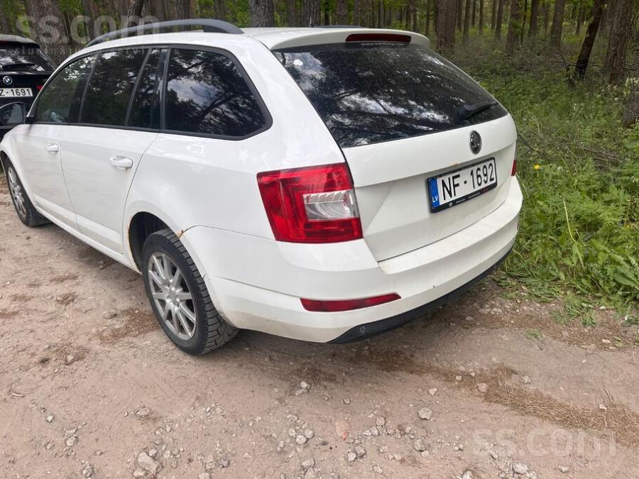 Balts Skoda Octavia 2014 Rīga, ar dzinēja tilpumu 1.60 L un nobraukumu 570 tūkst. km par 2450 €, foto 4 vietnē AUTOMOTO.COM.LV