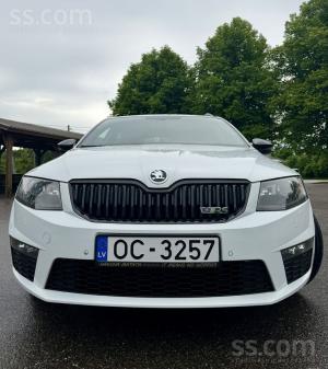 Белый Шкода Октавия 2014 в Рига, объемом двигателя 2.00 л и пробегом 247 тыс. км за 9900 €, фото 3 на AUTOMOTO.COM.LV
