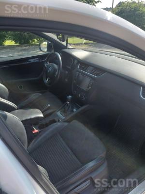 Balts Skoda Octavia 2014 Saldus, ar dzinēja tilpumu 2.00 L un nobraukumu 329 tūkst. km par 7800 €, foto 8 vietnē AUTOMOTO.COM.LV