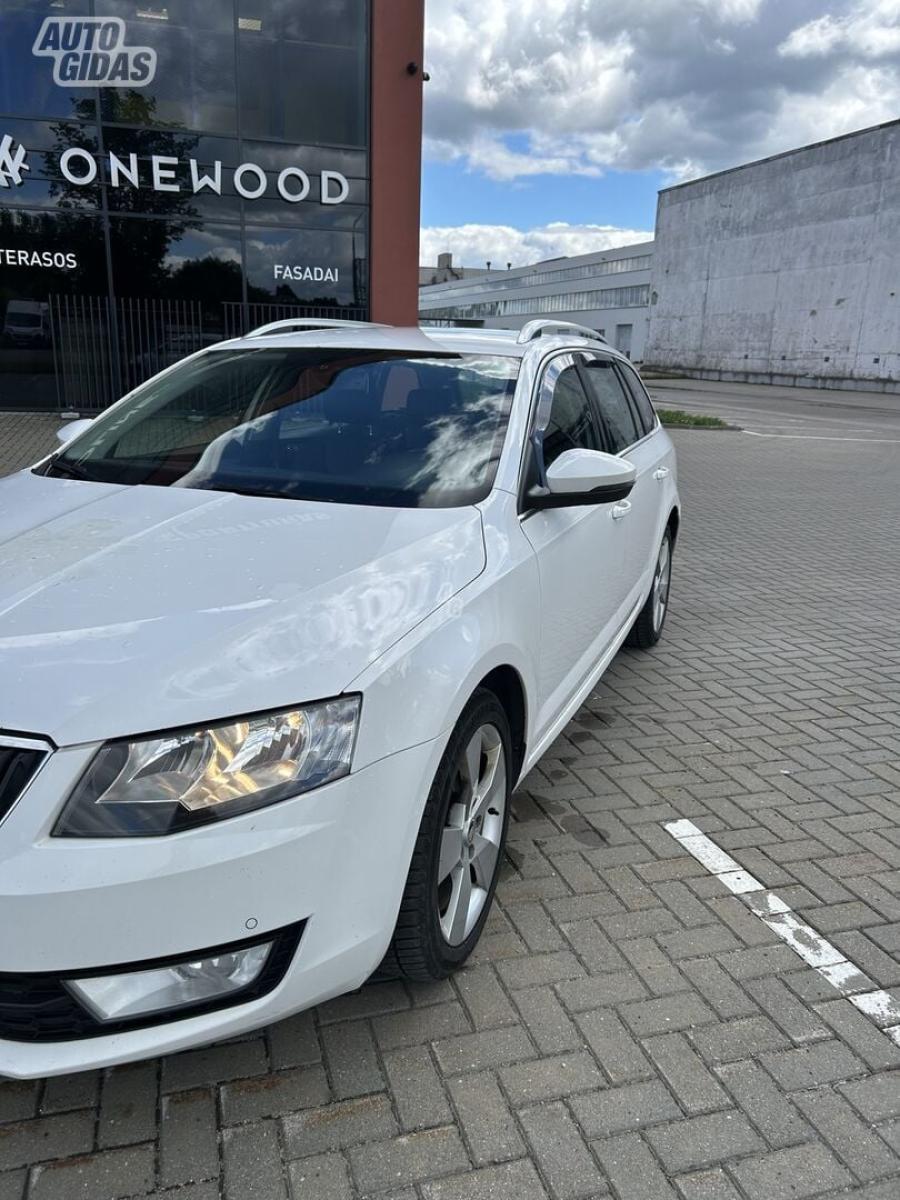 Balts Skoda Octavia 2014 Kauņa, ar dzinēja tilpumu 2.00 L un nobraukumu 331 tūkst. km par 4200 €, foto 3 vietnē AUTOMOTO.COM.LV