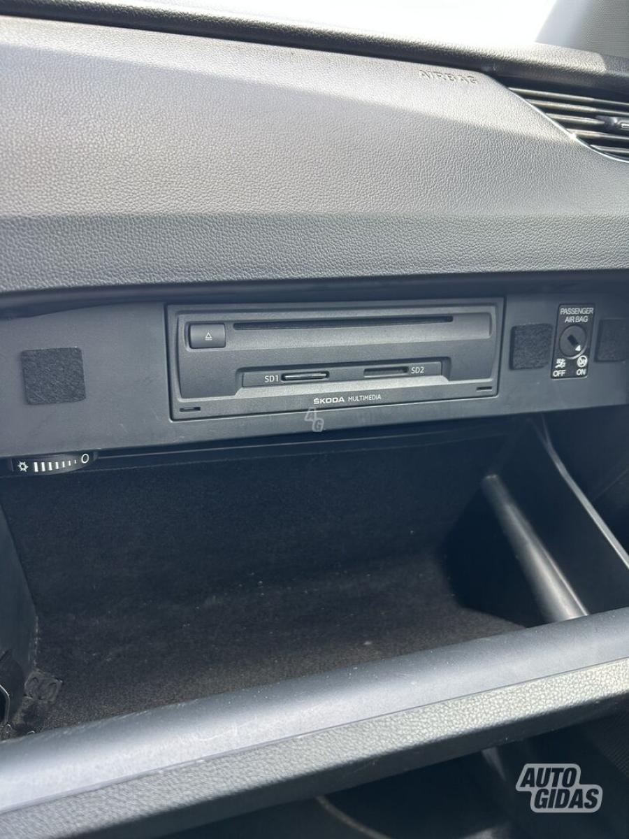 Balts Skoda Octavia 2014 Kauņa, ar dzinēja tilpumu 2.00 L un nobraukumu 331 tūkst. km par 4200 €, foto 18 vietnē AUTOMOTO.COM.LV