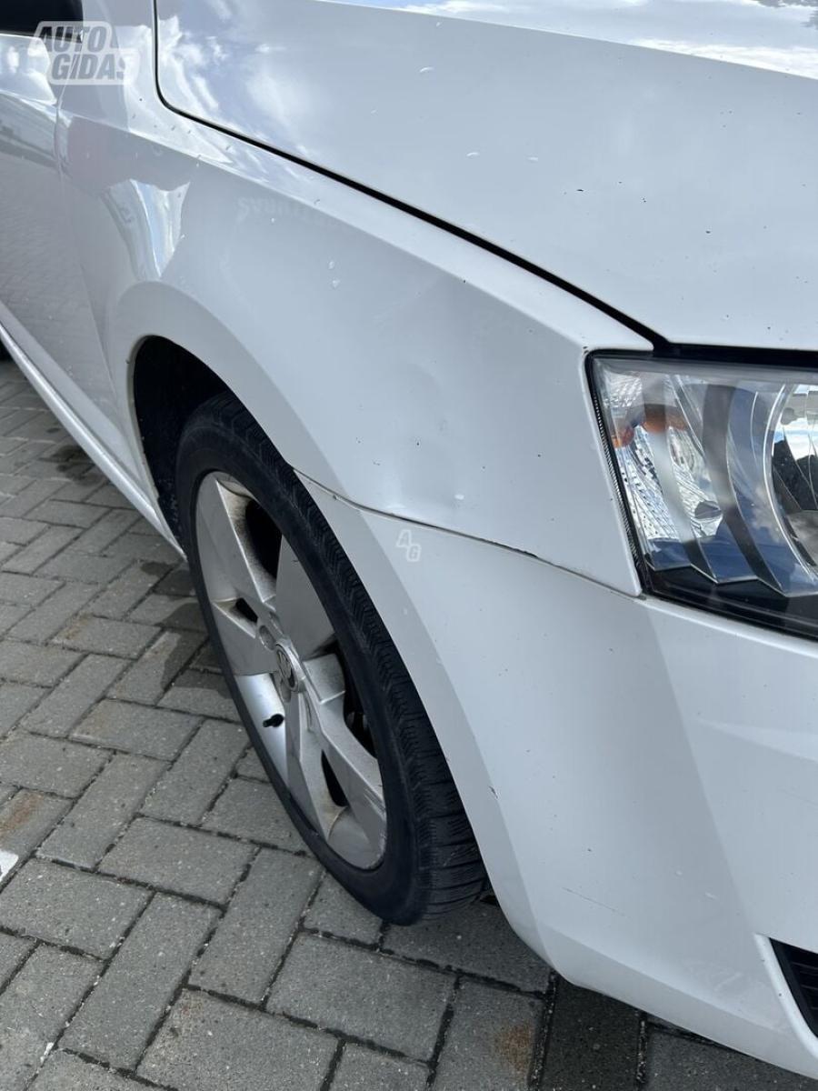 Balts Skoda Octavia 2014 Kauņa, ar dzinēja tilpumu 2.00 L un nobraukumu 331 tūkst. km par 4200 €, foto 22 vietnē AUTOMOTO.COM.LV