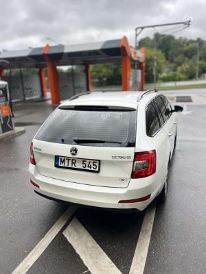 White Skoda Octavia 2014 in Vilnius, with an engine capacity of 1.60 L and mileage of 177 thousand km for 4000 €, photo 5 on AUTOMOTO.COM.LV