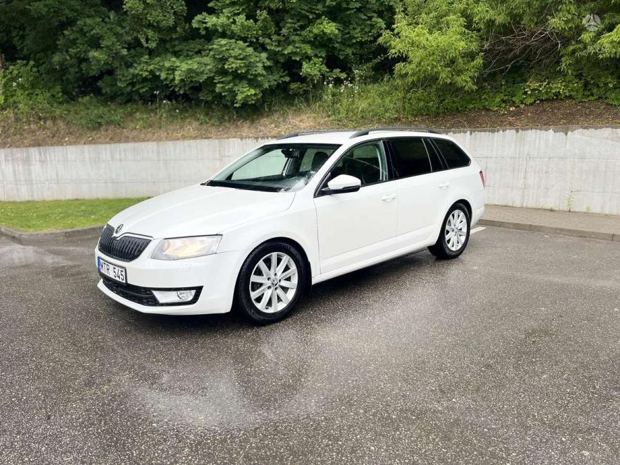White Skoda Octavia 2014 in Vilnius, with an engine capacity of 1.60 L and mileage of 177 thousand km for 4000 €, photo 6 on AUTOMOTO.COM.LV