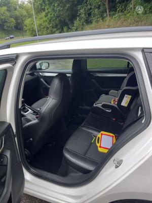 White Skoda Octavia 2014 in Vilnius, with an engine capacity of 1.60 L and mileage of 177 thousand km for 4000 €, photo 10 on AUTOMOTO.COM.LV