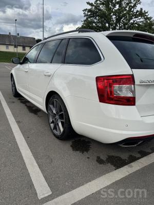 Balts Skoda Octavia 2014 Rīga, ar dzinēja tilpumu 2.00 L un nobraukumu 231 tūkst. km par 9800 €, foto 4 vietnē AUTOMOTO.COM.LV