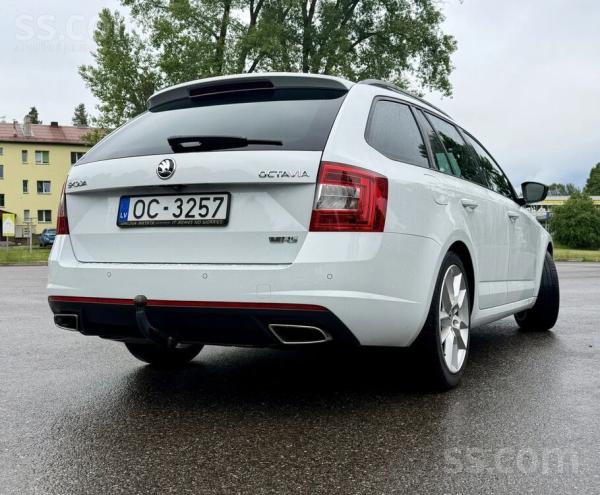 Balts Skoda Octavia 2014 Rīga, ar dzinēja tilpumu 2.00 L un nobraukumu 248 tūkst. km par 9450 €, foto 5 vietnē AUTOMOTO.COM.LV