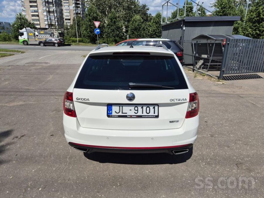 White Skoda Octavia 2014 in Riga, with an engine capacity of 2.00 L and mileage of 231 thousand km for 9990 €, photo 8 on AUTOMOTO.COM.LV