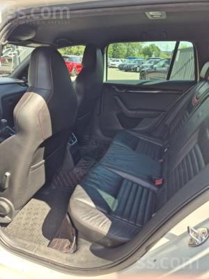 White Skoda Octavia 2014 in Riga, with an engine capacity of 2.00 L and mileage of 231 thousand km for 9990 €, photo 11 on AUTOMOTO.COM.LV