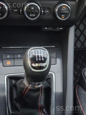 White Skoda Octavia 2014 in Riga, with an engine capacity of 2.00 L and mileage of 231 thousand km for 9990 €, photo 16 on AUTOMOTO.COM.LV