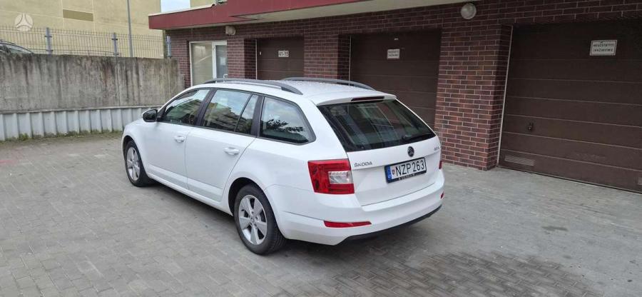 Balts Skoda Octavia 2014 Viļņa, ar dzinēja tilpumu 1.60 L un nobraukumu 388 tūkst. km par 4500 €, foto 3 vietnē AUTOMOTO.COM.LV