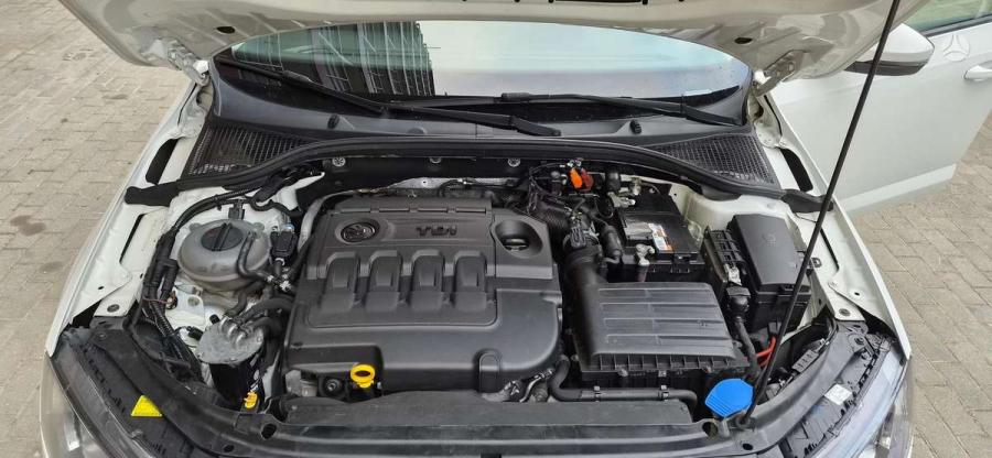 Balts Skoda Octavia 2014 Viļņa, ar dzinēja tilpumu 1.60 L un nobraukumu 388 tūkst. km par 4500 €, foto 15 vietnē AUTOMOTO.COM.LV