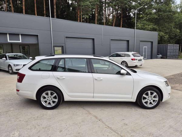 Balts Skoda Octavia 2014 Utena, ar dzinēja tilpumu 1.60 L un nobraukumu 279 tūkst. km par 4990 €, foto 6 vietnē AUTOMOTO.COM.LV