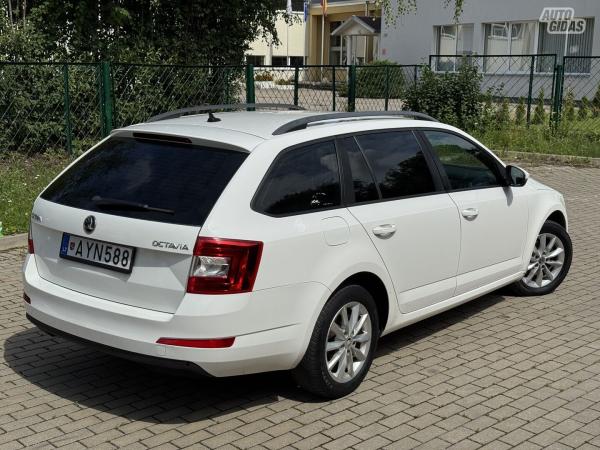 White Skoda Octavia 2014 in Kaunas, with an engine capacity of 1.60 L and mileage of 0 thousand km for 3500 €, photo 10 on AUTOMOTO.COM.LV