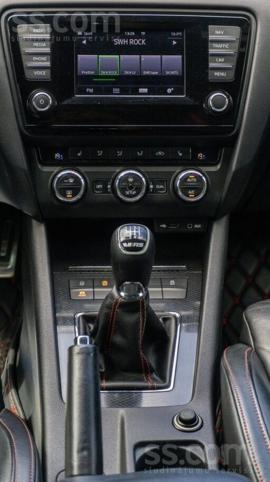 Balts Skoda Octavia 2014 Rīga, ar dzinēja tilpumu 2.00 L un nobraukumu 231 tūkst. km par 9990 €, foto 14 vietnē AUTOMOTO.COM.LV