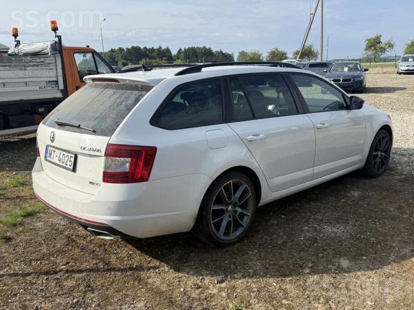 Balts Skoda Octavia 2014 Tukums, ar dzinēja tilpumu 2.00 L un nobraukumu 329 tūkst. km par 5499 €, foto 2 vietnē AUTOMOTO.COM.LV