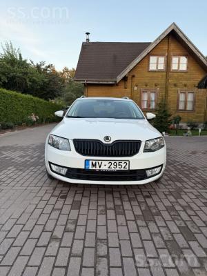 White Skoda Octavia 2014 in Riga, with an engine capacity of 2.00 L and mileage of 223 thousand km for 6500 €, photo 3 on AUTOMOTO.COM.LV