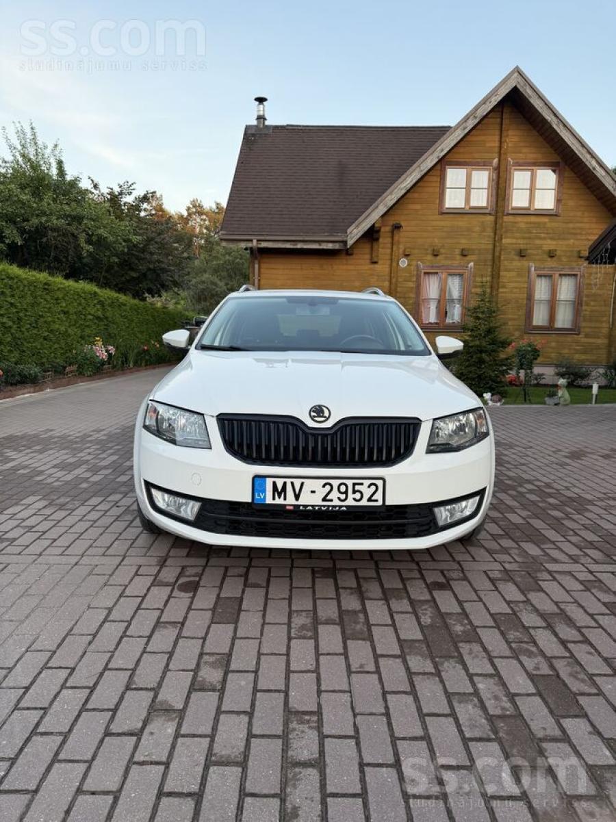 White Skoda Octavia 2014 in Riga, with an engine capacity of 2.00 L and mileage of 223 thousand km for 6500 €, photo 3 on AUTOMOTO.COM.LV
