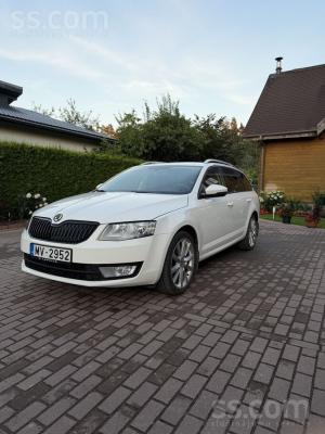 White Skoda Octavia 2014 in Riga, with an engine capacity of 2.00 L and mileage of 223 thousand km for 6500 €, photo 4 on AUTOMOTO.COM.LV