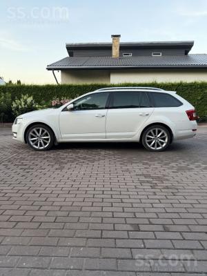 White Skoda Octavia 2014 in Riga, with an engine capacity of 2.00 L and mileage of 223 thousand km for 6500 €, photo 5 on AUTOMOTO.COM.LV