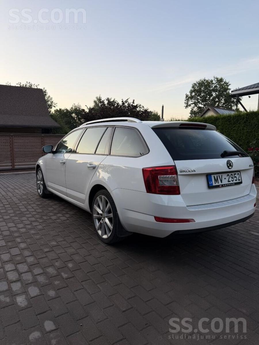 White Skoda Octavia 2014 in Riga, with an engine capacity of 2.00 L and mileage of 223 thousand km for 6500 €, photo 6 on AUTOMOTO.COM.LV
