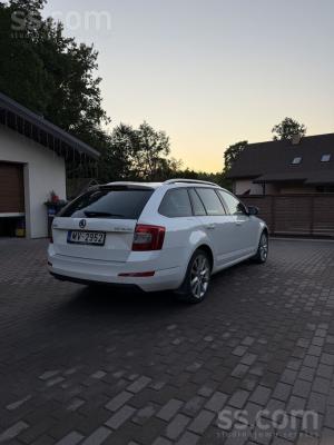 White Skoda Octavia 2014 in Riga, with an engine capacity of 2.00 L and mileage of 223 thousand km for 6500 €, photo 8 on AUTOMOTO.COM.LV