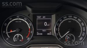White Skoda Octavia 2014 in Riga, with an engine capacity of 2.00 L and mileage of 231 thousand km for 9190 €, photo 19 on AUTOMOTO.COM.LV