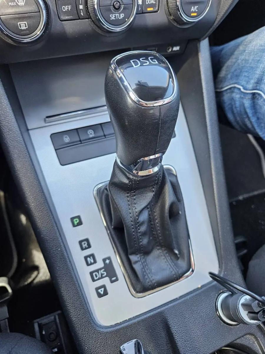 Balts Skoda Octavia 2014 Jūrmala, ar dzinēja tilpumu 1.60 L un nobraukumu 286 tūkst. km par 6850 €, foto 7 vietnē AUTOMOTO.COM.LV