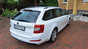 White Skoda Octavia 2014 in Vilnius, with an engine capacity of 1.60 L and mileage of 388 thousand km for 4200 €, photo 4 on AUTOMOTO.COM.LV