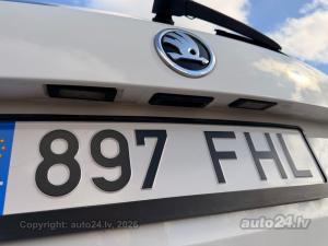 White Skoda Octavia 2014 in Tallinn, with an engine capacity of 1.60 L and mileage of 227 thousand km for 7000 €, photo 7 on AUTOMOTO.COM.LV