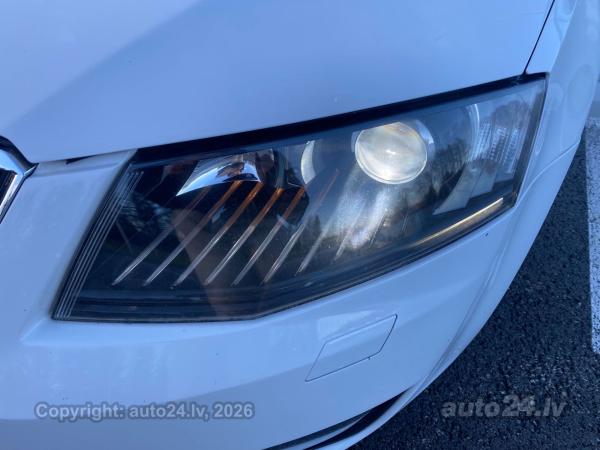 Balts Skoda Octavia 2014 Tallina, ar dzinēja tilpumu 1.60 L un nobraukumu 227 tūkst. km par 7000 €, foto 8 vietnē AUTOMOTO.COM.LV