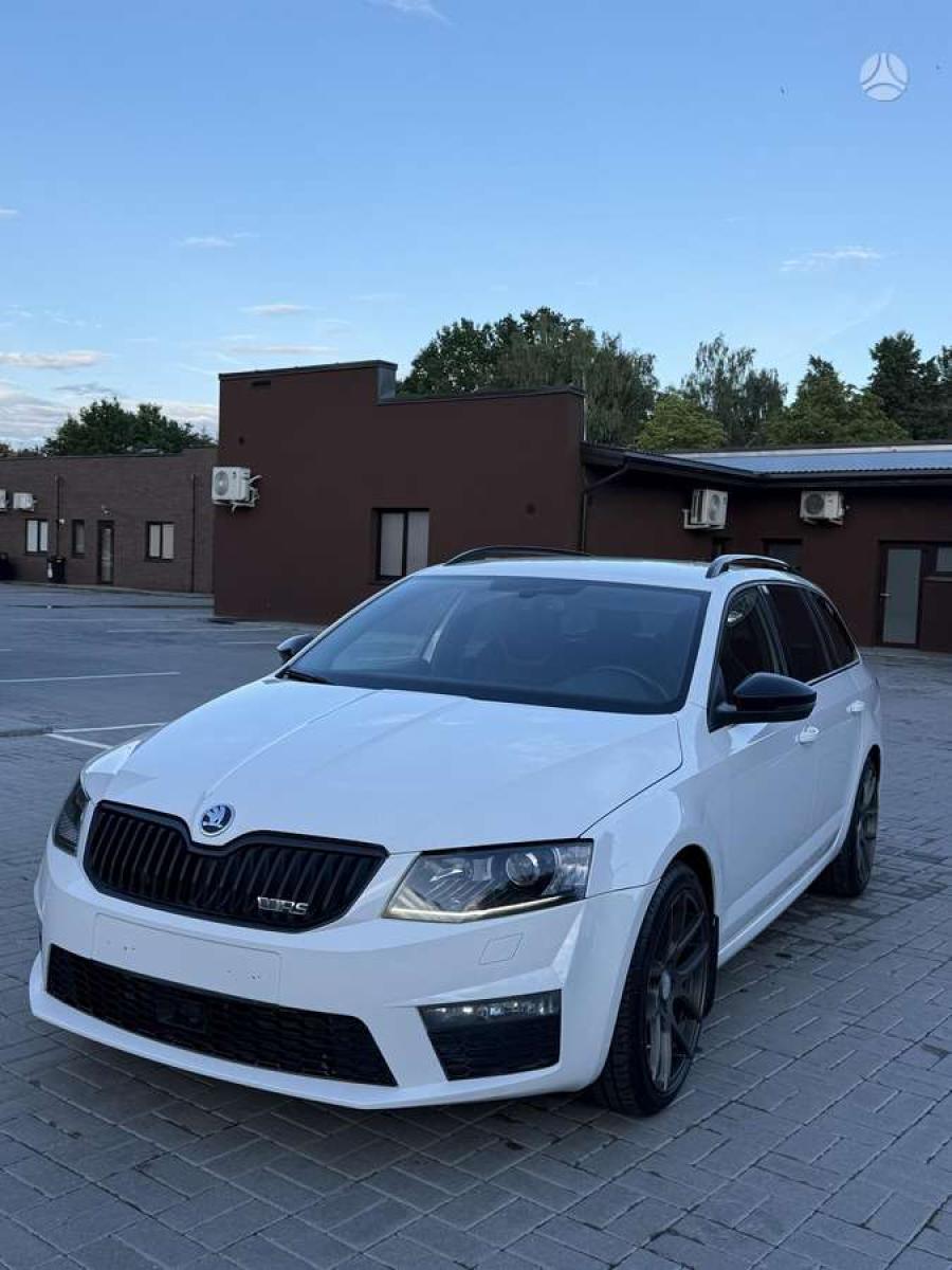 White Skoda Octavia 2014 in Kaisiadorys, with an engine capacity of 1.97 L and mileage of 303 thousand km for 7250 €, photo 6 on AUTOMOTO.COM.LV