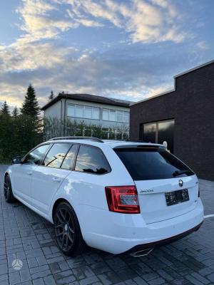 White Skoda Octavia 2014 in Kaisiadorys, with an engine capacity of 1.97 L and mileage of 303 thousand km for 7250 €, photo 15 on AUTOMOTO.COM.LV