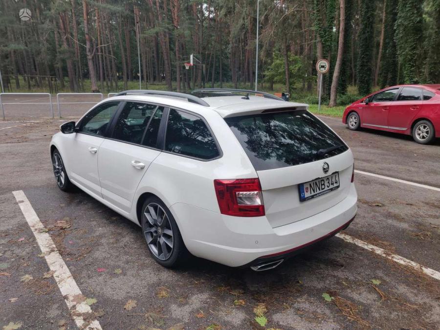 Белый Шкода Октавия 2014 в Каунас, объемом двигателя 1.97 л и пробегом 349 тыс. км за 5000 €, фото 9 на AUTOMOTO.COM.LV