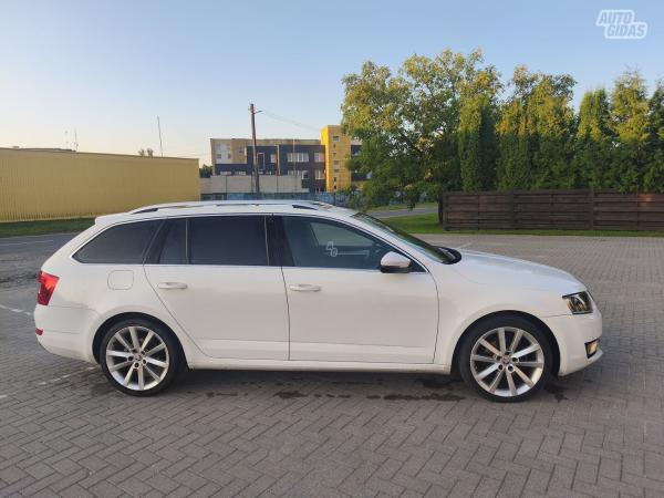 White Skoda Octavia 2014 in Jurbarkas, with an engine capacity of 2.00 L and mileage of 250 thousand km for 5800 €, photo 9 on AUTOMOTO.COM.LV