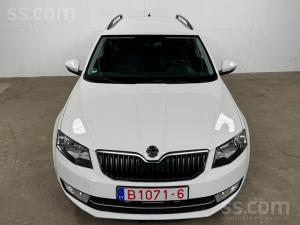 White Skoda Octavia 2014 in Jurmala, with an engine capacity of 1.60 L and mileage of 287 thousand km for 6850 €, photo 6 on AUTOMOTO.COM.LV