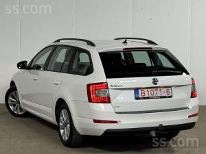 White Skoda Octavia 2014 in Jurmala, with an engine capacity of 1.60 L and mileage of 287 thousand km for 6850 €, photo 13 on AUTOMOTO.COM.LV