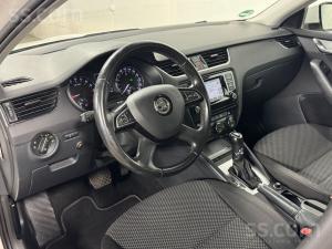 White Skoda Octavia 2014 in Jurmala, with an engine capacity of 1.60 L and mileage of 287 thousand km for 6850 €, photo 16 on AUTOMOTO.COM.LV
