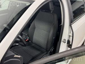 White Skoda Octavia 2014 in Jurmala, with an engine capacity of 1.60 L and mileage of 287 thousand km for 6850 €, photo 18 on AUTOMOTO.COM.LV