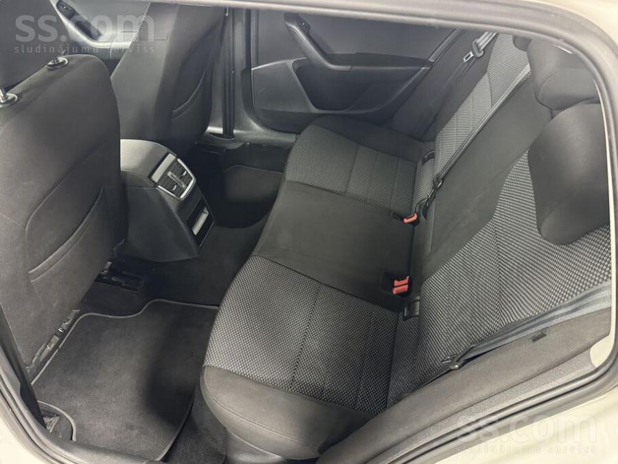 White Skoda Octavia 2014 in Jurmala, with an engine capacity of 1.60 L and mileage of 287 thousand km for 6850 €, photo 21 on AUTOMOTO.COM.LV