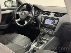 White Skoda Octavia 2014 in Jurmala, with an engine capacity of 1.60 L and mileage of 287 thousand km for 6850 €, photo 23 on AUTOMOTO.COM.LV