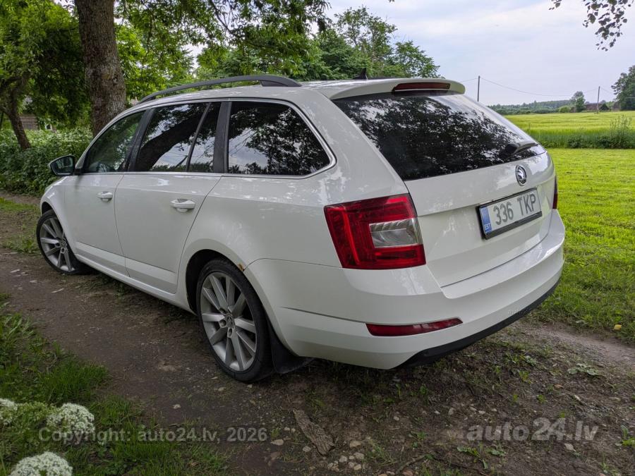 Белый Шкода Октавия 2014 в Йыгева, объемом двигателя 2.00 л и пробегом 360 тыс. км за 7600 €, фото 5 на AUTOMOTO.COM.LV