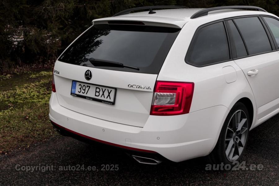 White Skoda Octavia 2015 in Tallinn, with an engine capacity of 2.00 L and mileage of 236 thousand km for 11500 €, photo 9 on AUTOMOTO.COM.LV