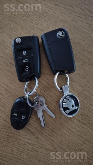 Белый Шкода Октавия 2015 в Рига, объемом двигателя 2.00 л и пробегом 255 тыс. км за 8400 €, фото 19 на AUTOMOTO.COM.LV