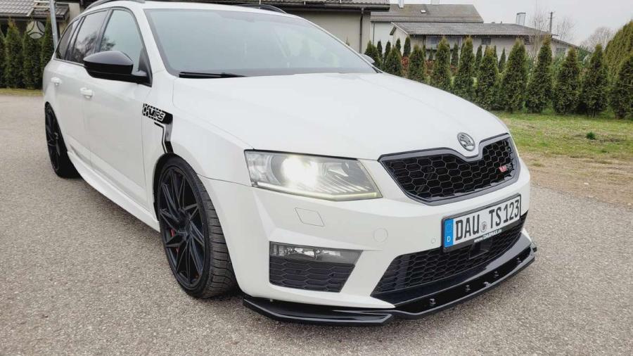 White Skoda Octavia 2015 in Kaunas, with an engine capacity of 2.00 L and mileage of 222 thousand km for 12000 €, photo 8 on AUTOMOTO.COM.LV