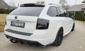 White Skoda Octavia 2015 in Kaunas, with an engine capacity of 2.00 L and mileage of 222 thousand km for 12000 €, photo 11 on AUTOMOTO.COM.LV