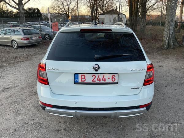 White Skoda Octavia 2015 in Riga, with an engine capacity of 2.00 L and mileage of 257 thousand km for 10890 €, photo 4 on AUTOMOTO.COM.LV