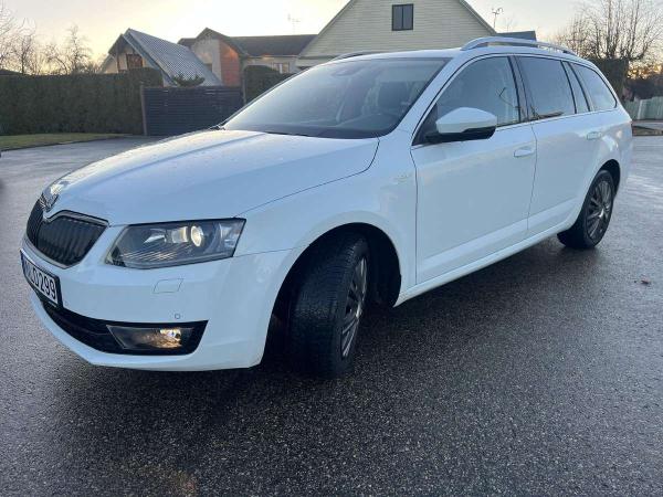 White Skoda Octavia 2015 in Vilnius, with an engine capacity of 1.97 L and mileage of 251 thousand km for 8250 €, photo 2 on AUTOMOTO.COM.LV