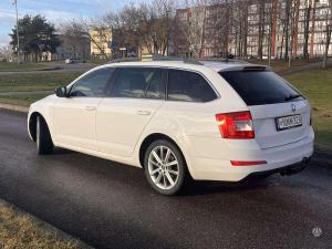 White Skoda Octavia 2015 in Jurbarkas, with an engine capacity of 1.97 L and mileage of 236 thousand km for 7600 €, photo 3 on AUTOMOTO.COM.LV