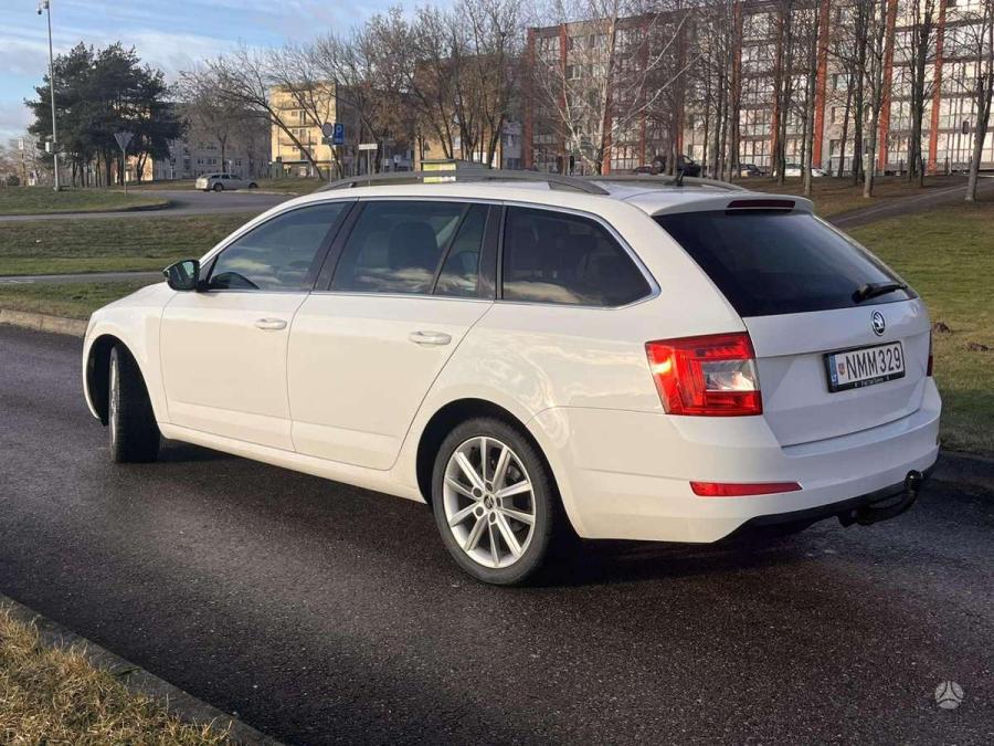 White Skoda Octavia 2015 in Jurbarkas, with an engine capacity of 1.97 L and mileage of 236 thousand km for 7600 €, photo 3 on AUTOMOTO.COM.LV